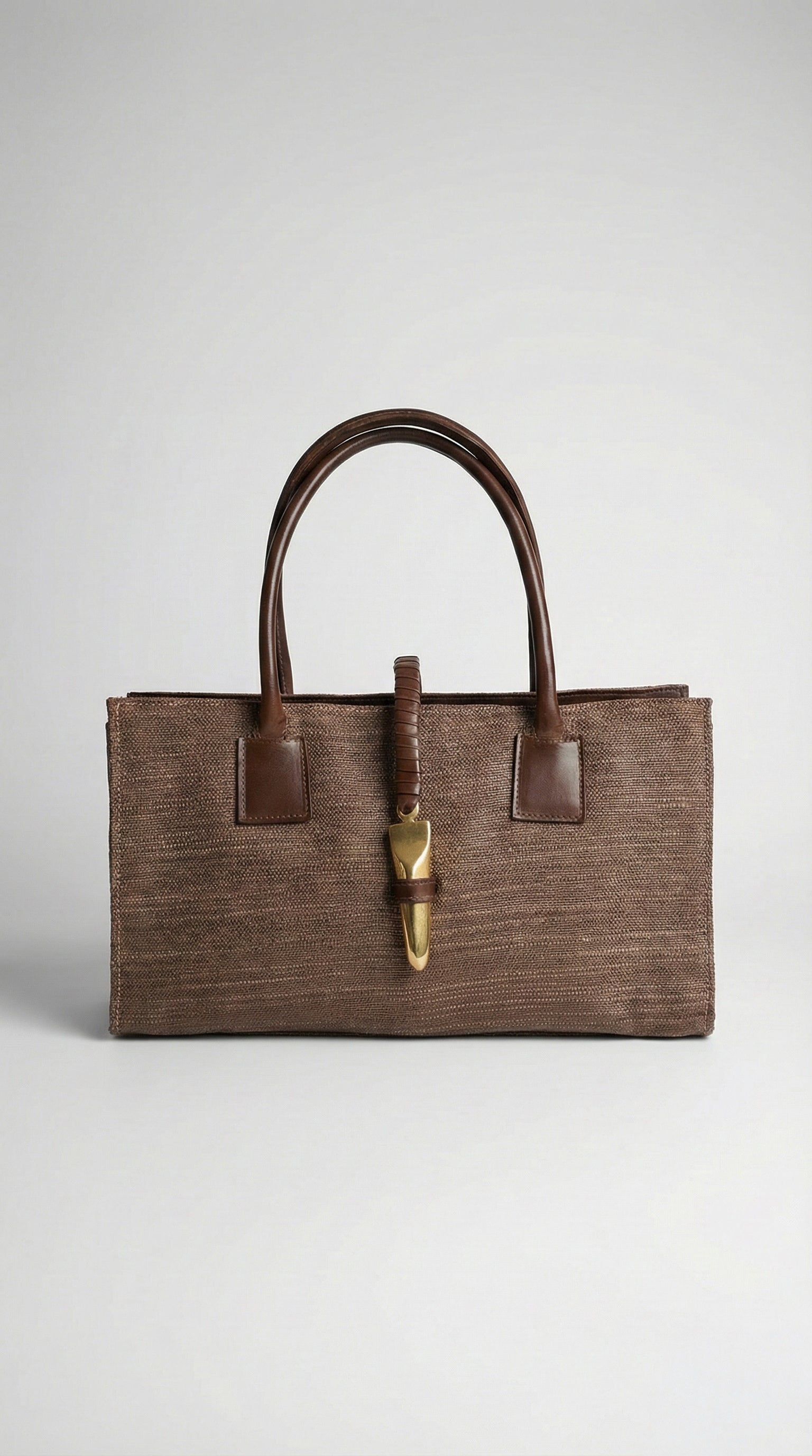 Cartera Tela y Cuero Genuino Elena Chocolate Mediana – Tienda L'Artisan